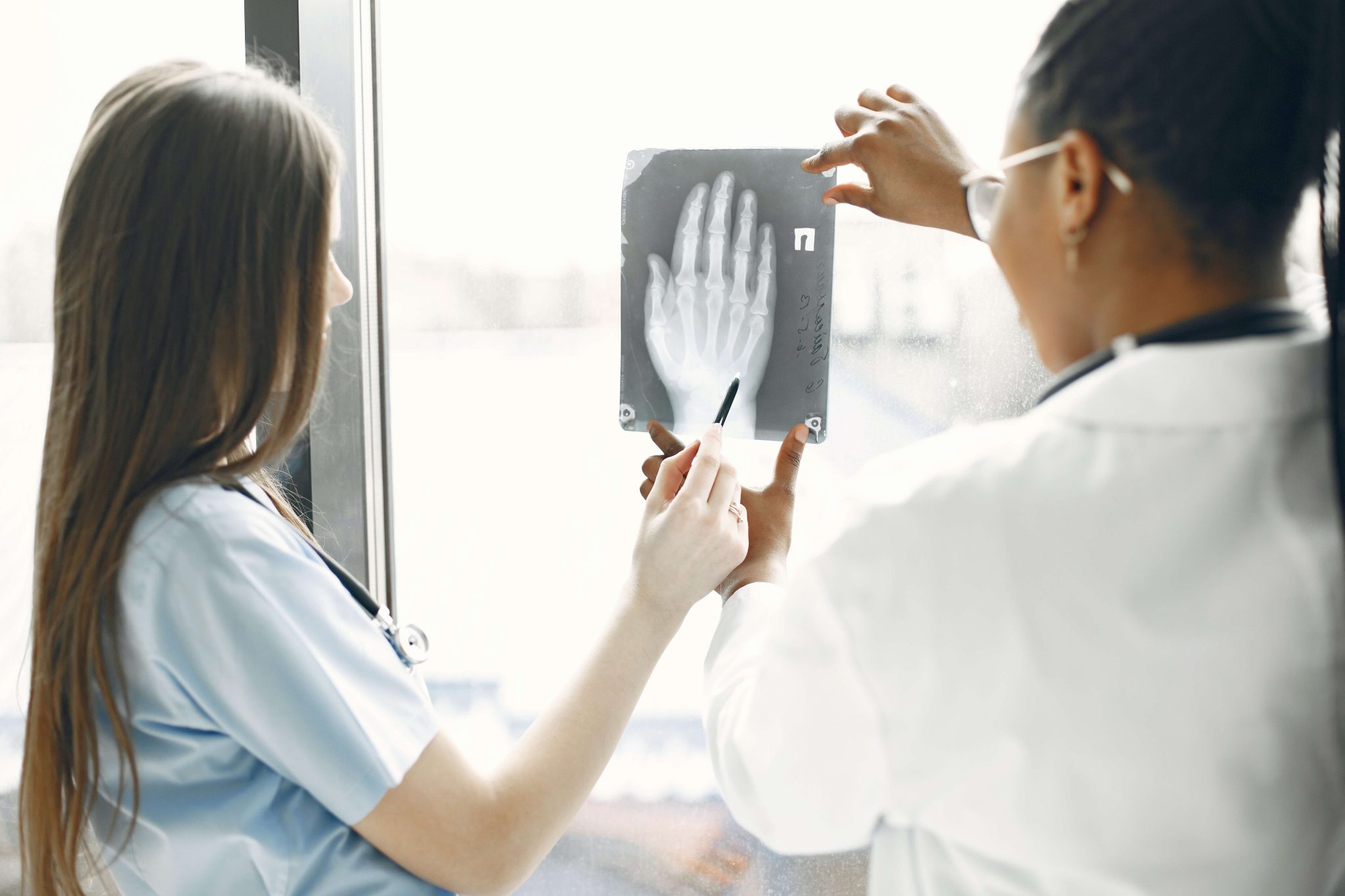 Different Types of Orthopedic Doctors: What They Treat